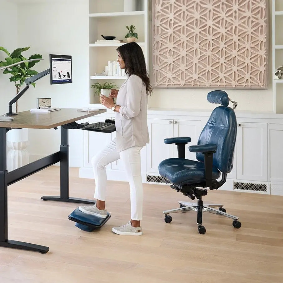 Lifeform Customizable Office Chairs | Relax The Back